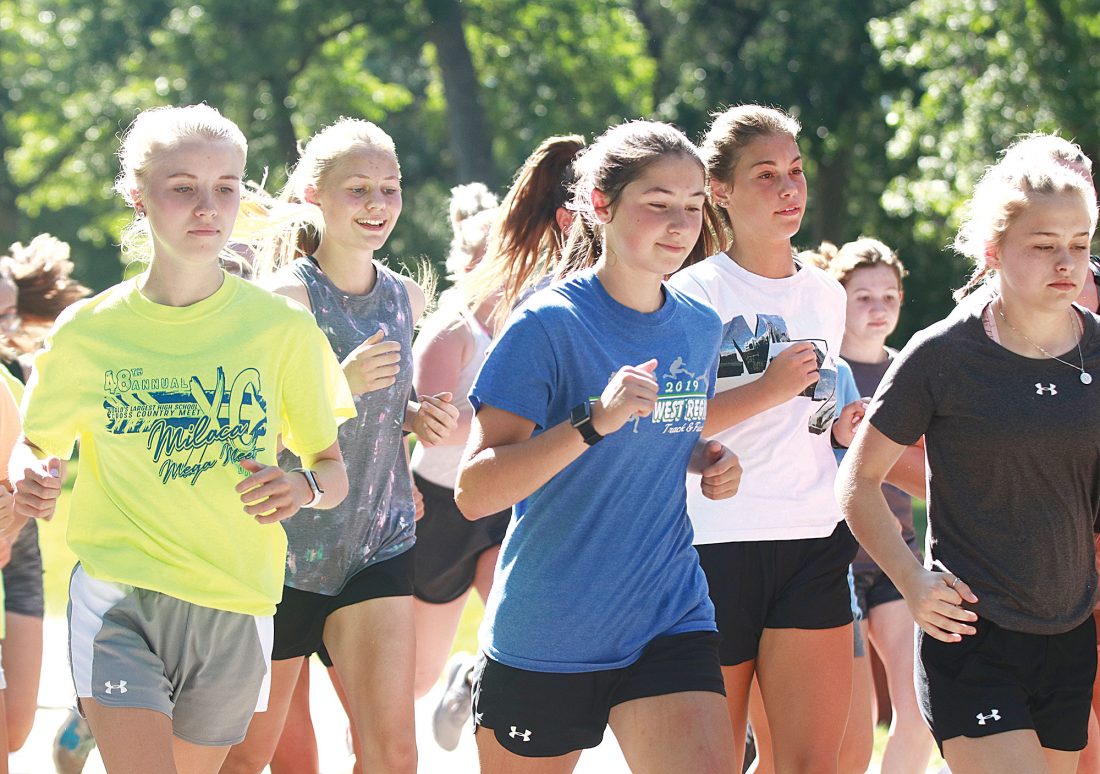 Minot High cross country teams depending on fresh faces | News, Sports ...